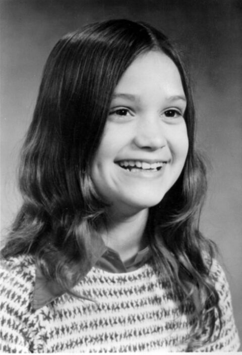 Mary and Susanne “Susie” Reker - 2 of Hearts, Minnesota (Part 1) - The Deck